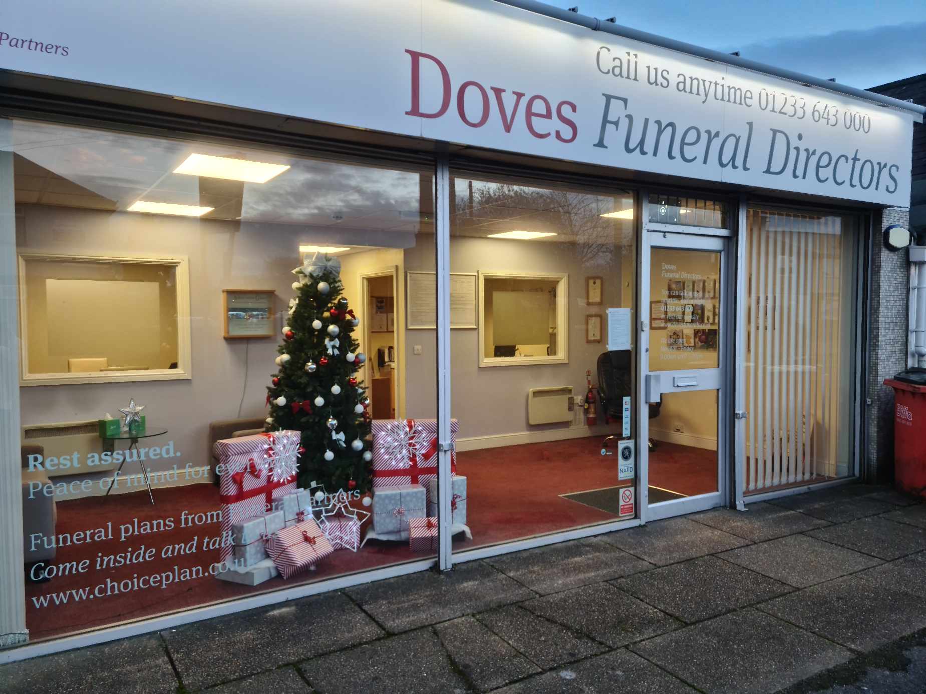 Festive window - Doves Funeral Directors